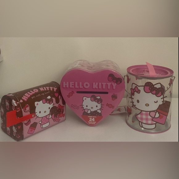 Hello Kitty | Holiday | Hello Kitty Valentines Day Mailbox Bundle Brand ...